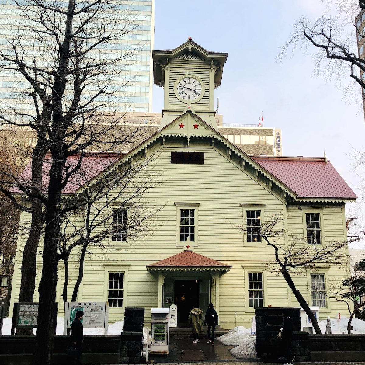 The symbol of Sapporo – Sapporo Clock Tower | TRIP HOKKAIDO